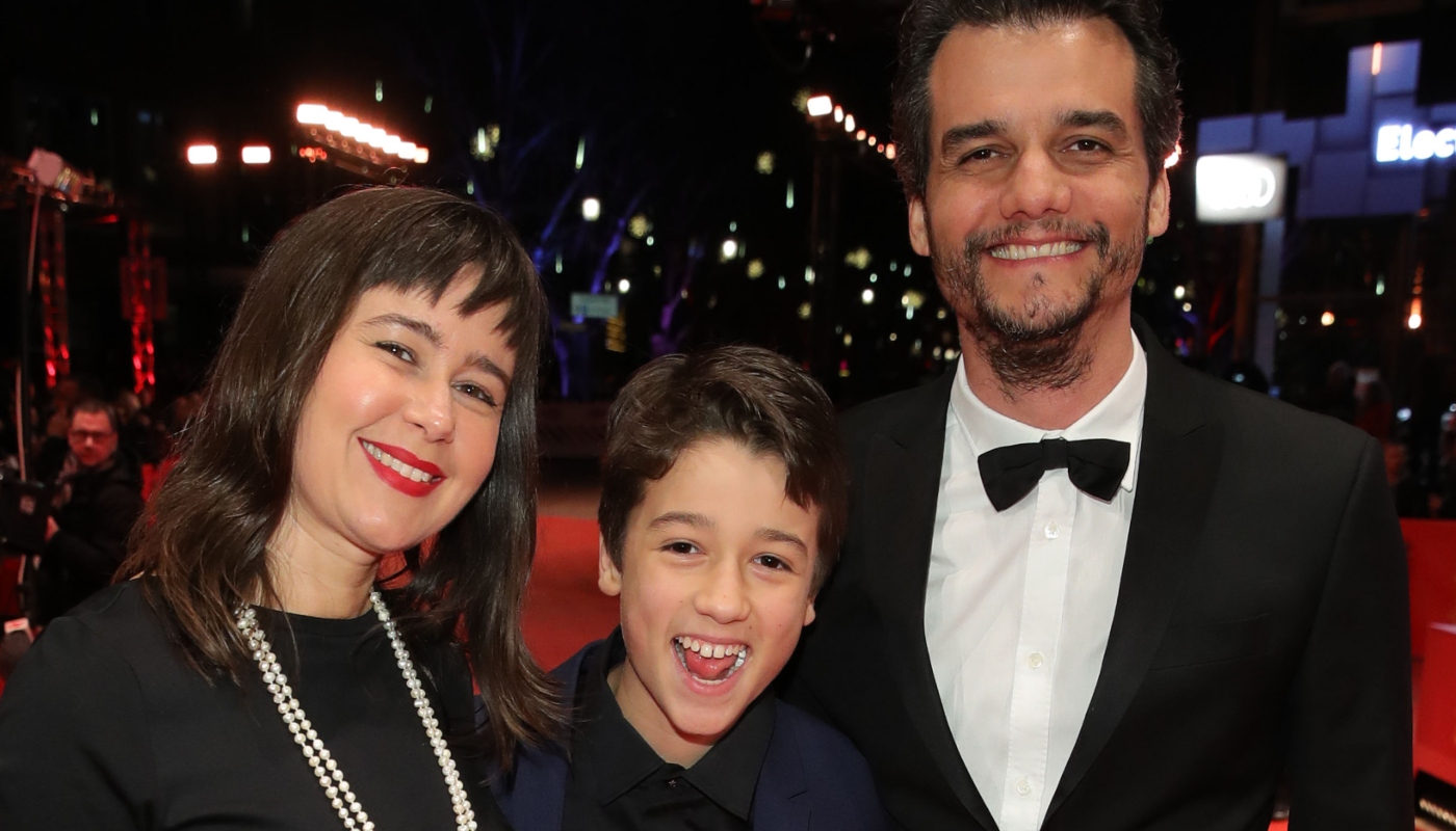 Muita gente não sabe, mas Wagner Moura é pai de 3 meninos: mais velho ...