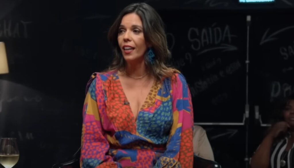 Flávia Reis mudou de casa por medo de ex-namorado